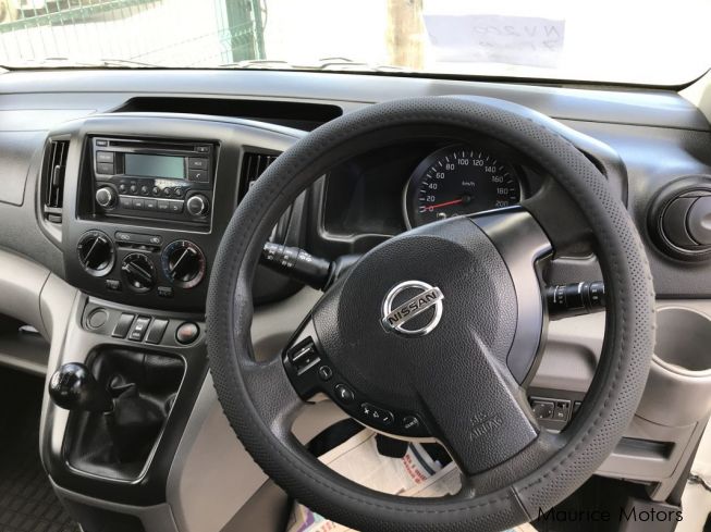 Used Nissan NV200 - TURBO - WHITE | 2016 NV200 - TURBO - WHITE for sale | Camp Fouquereaux ...