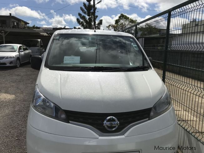 Used Nissan NV200 - TURBO - WHITE | 2016 NV200 - TURBO - WHITE for sale | Camp Fouquereaux ...
