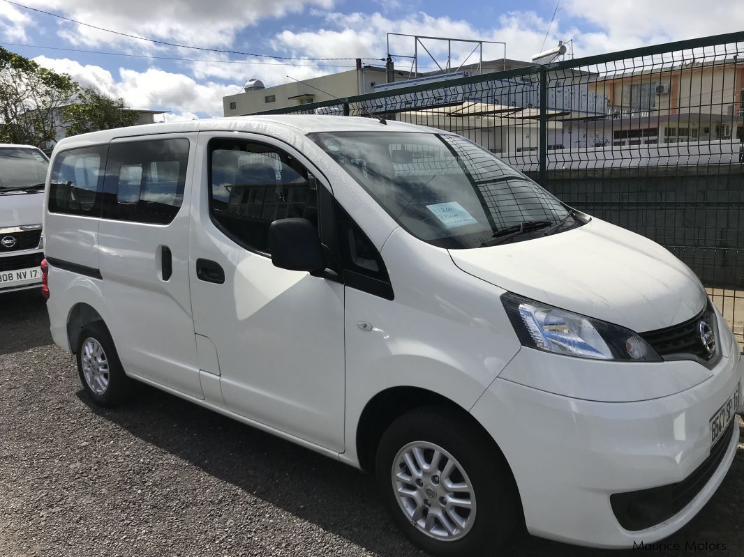 Used Nissan NV200 - TURBO - WHITE | 2016 NV200 - TURBO - WHITE for sale | Camp Fouquereaux ...